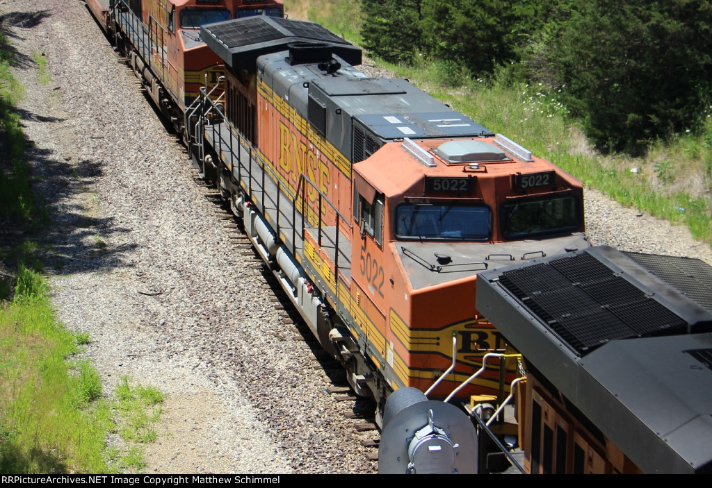 BNSF 5022